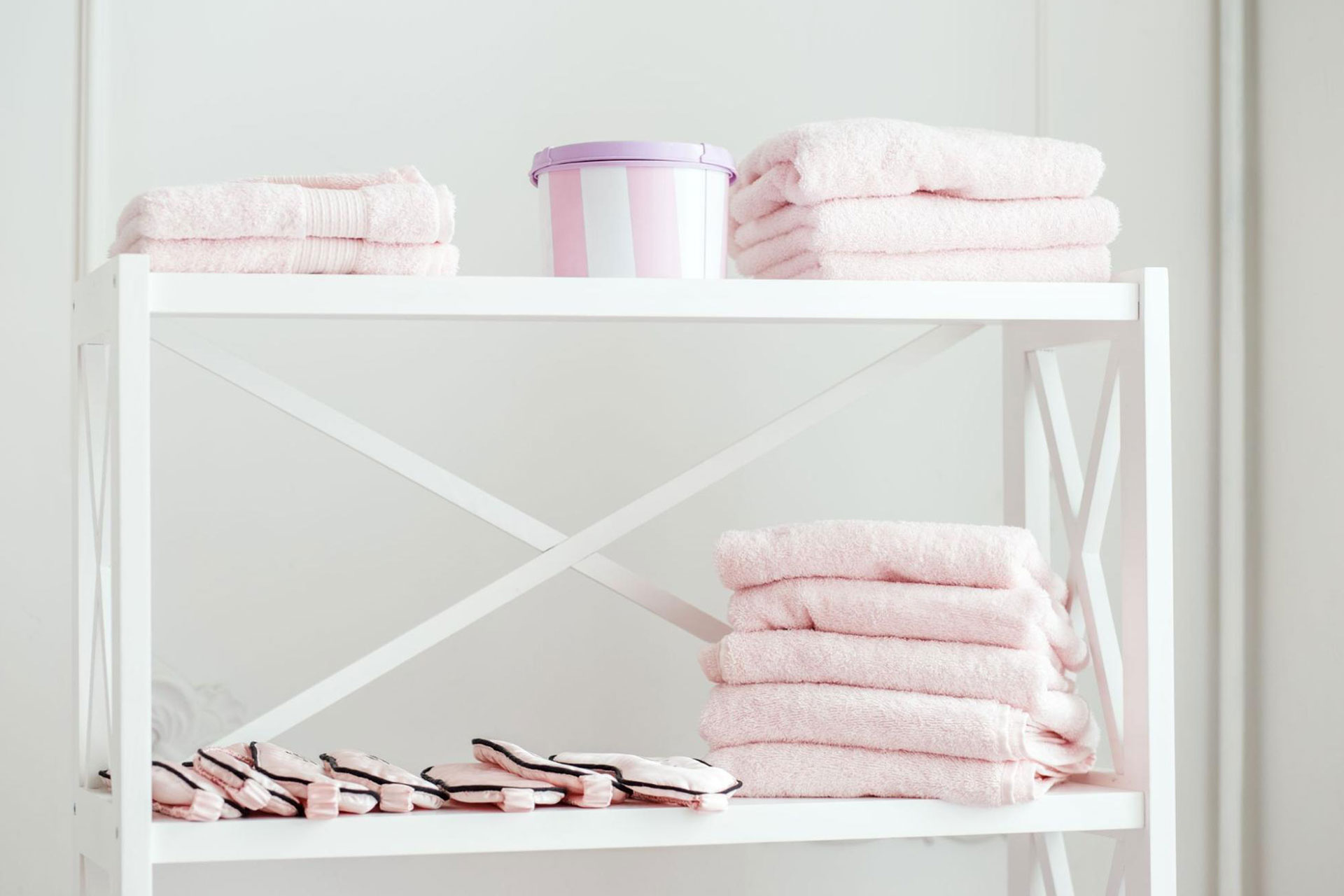 The 10 Must-Have Furniture for Small Spaces - Urban Concepts